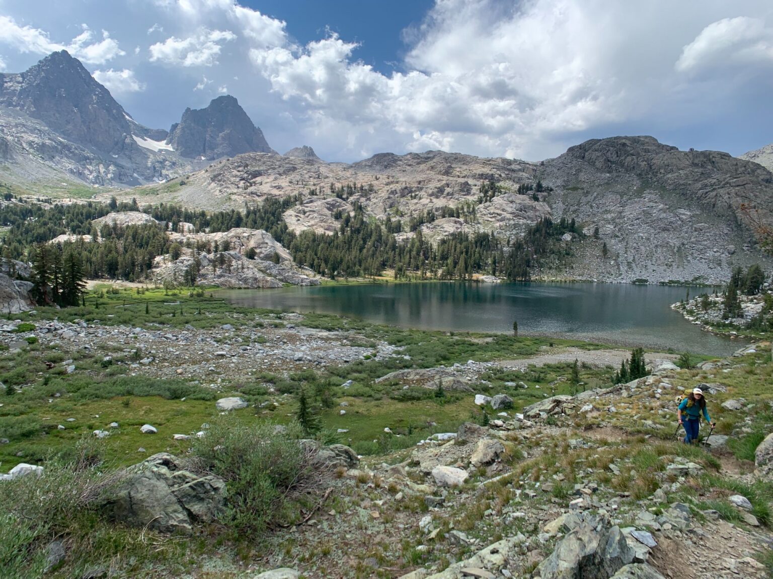 Backpacking Minaret Lake Loop from Ediza Lake to Devils Postpile