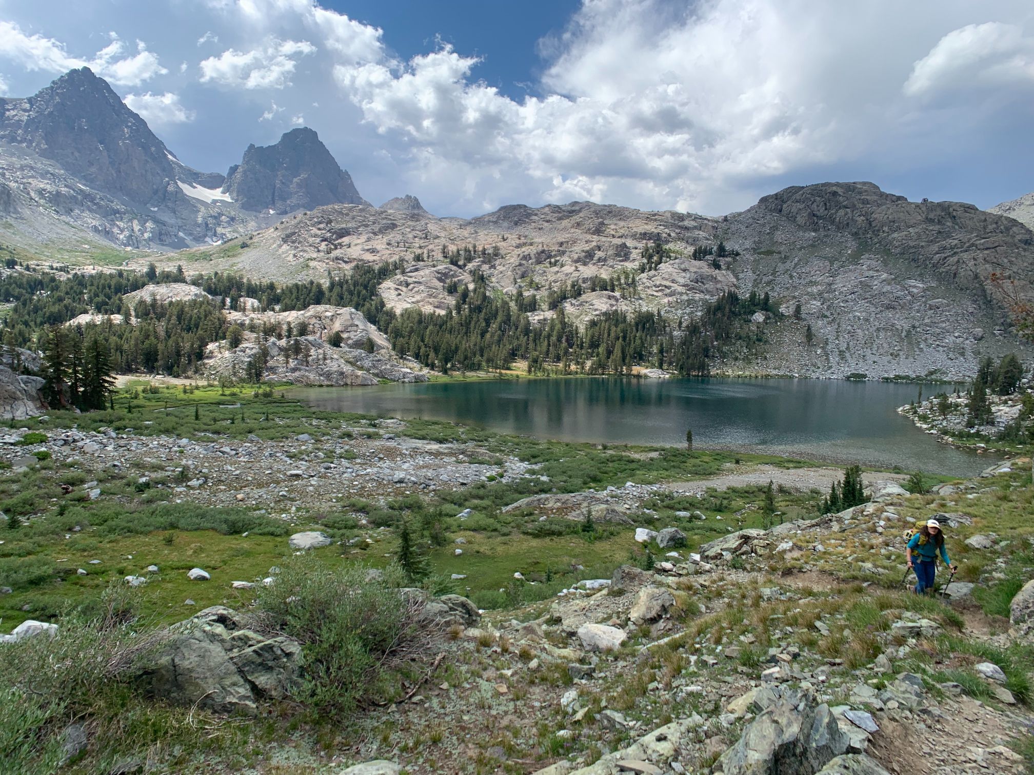 Backpacking Minaret Lake Loop from Ediza Lake to Devils Postpile