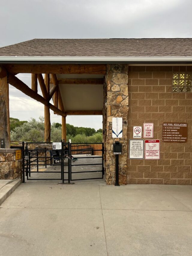 Hobo Hot Springs in Saratoga, Wyoming (Free Bathhouse)