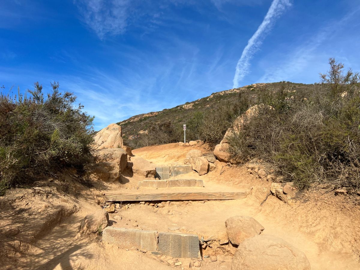 Cowles Mountain Hike - Highest Peak in San Diego City