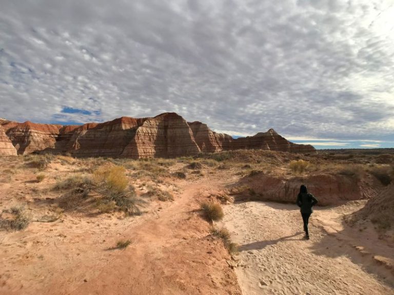 Toadstool Hoodoos: Easy Hike near Kanab Utah You Can't Miss