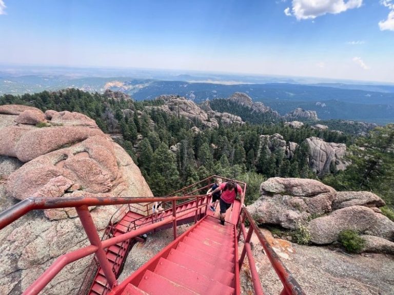 Devil’s Head Lookout: Classic Fire Tower Hike Near Denver Colorado