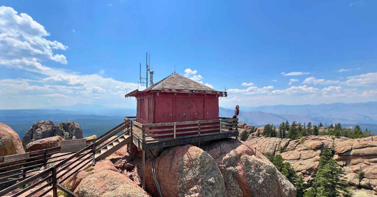 Devil’s Head Lookout: Classic Fire Tower Hike Near Denver Colorado